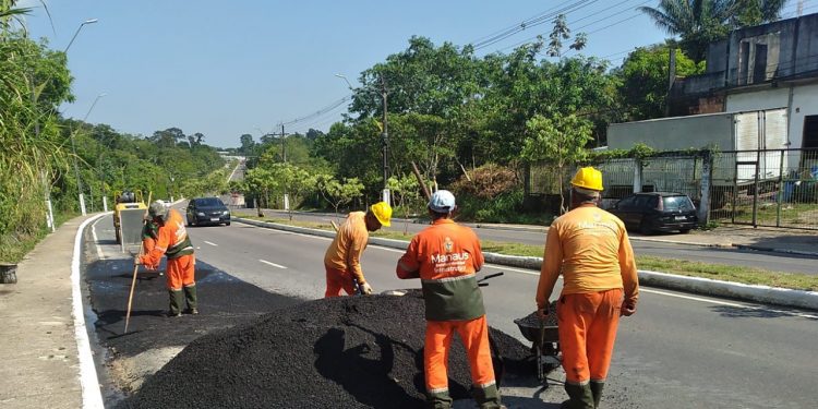 Prefeitura De Manaus Trabalha Na Recuperação Asfáltica Em Ruas Da Zona